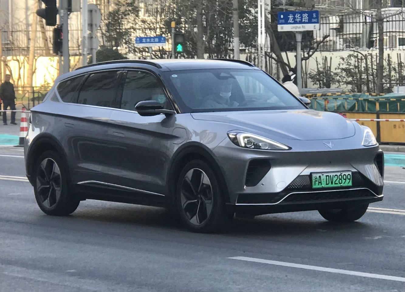 Arcfox Alpha-T 653S 93.6 kWh (218 Hp) Electric